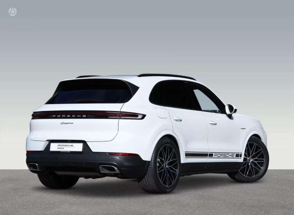 Balts Porsche Cayenne 2024 Viļņa, ar dzinēja tilpumu 3.00 L un nobraukumu 32 tūkst. km par 94900 €, foto 2 vietnē AUTOMOTO.COM.LV