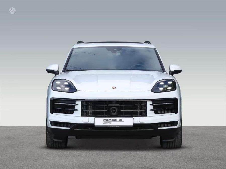 Balts Porsche Cayenne 2024 Viļņa, ar dzinēja tilpumu 3.00 L un nobraukumu 32 tūkst. km par 94900 €, foto 18 vietnē AUTOMOTO.COM.LV