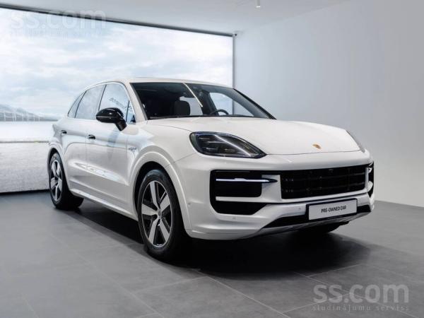 Balts Porsche Cayenne 2024 Rīga, ar dzinēja tilpumu 3.00 L un nobraukumu 95 tūkst. km par 85900 €, foto 8 vietnē AUTOMOTO.COM.LV