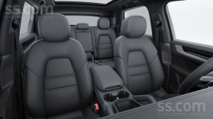 Balts Porsche Cayenne 2025 Rīga, ar dzinēja tilpumu 3.00 L un nobraukumu 13 tūkst. km par 98000 €, foto 11 vietnē AUTOMOTO.COM.LV