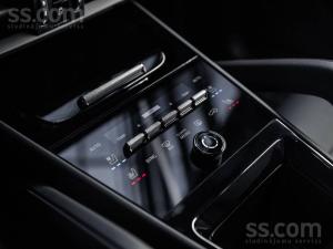 Balts Porsche Cayenne 2025 Rīga, ar dzinēja tilpumu 3.00 L un nobraukumu 13 tūkst. km par 93990 €, foto 24 vietnē AUTOMOTO.COM.LV
