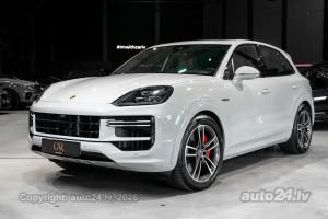 Balts Porsche Cayenne 2025 Rīga, ar dzinēja tilpumu 4.00 L un nobraukumu 24 tūkst. km par 169900 €, foto  vietnē AUTOMOTO.COM.LV