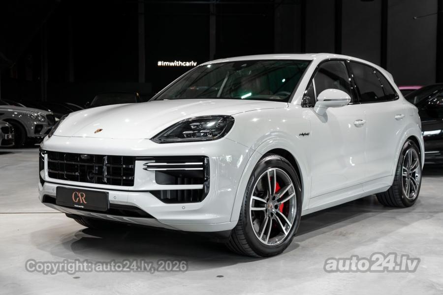 Balts Porsche Cayenne 2025 Rīga, ar dzinēja tilpumu 4.00 L un nobraukumu 24 tūkst. km par 169900 €, foto 1 vietnē AUTOMOTO.COM.LV