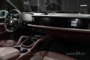 Balts Porsche Cayenne 2025 Rīga, ar dzinēja tilpumu 4.00 L un nobraukumu 24 tūkst. km par 169900 €, foto 12 vietnē AUTOMOTO.COM.LV