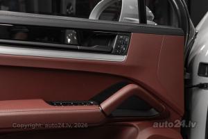 Balts Porsche Cayenne 2025 Rīga, ar dzinēja tilpumu 4.00 L un nobraukumu 24 tūkst. km par 169900 €, foto 15 vietnē AUTOMOTO.COM.LV