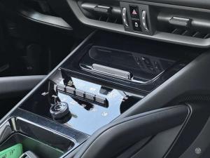 Balts Porsche Cayenne 2025 Viļņa, ar dzinēja tilpumu 3.00 L un nobraukumu 23 tūkst. km par 107000 €, foto 13 vietnē AUTOMOTO.COM.LV