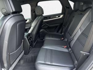 Balts Porsche Cayenne 2025 Viļņa, ar dzinēja tilpumu 3.00 L un nobraukumu 23 tūkst. km par 107000 €, foto 18 vietnē AUTOMOTO.COM.LV