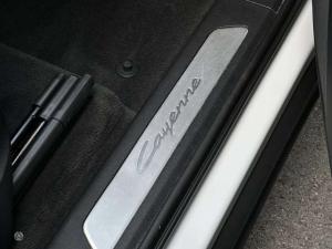 Balts Porsche Cayenne 2025 Viļņa, ar dzinēja tilpumu 3.00 L un nobraukumu 23 tūkst. km par 107000 €, foto 22 vietnē AUTOMOTO.COM.LV