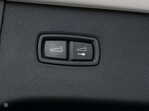 Balts Porsche Cayenne 2025 Viļņa, ar dzinēja tilpumu 3.00 L un nobraukumu 23 tūkst. km par 107000 €, foto 23 vietnē AUTOMOTO.COM.LV