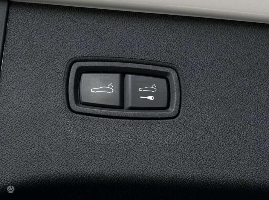 Balts Porsche Cayenne 2025 Viļņa, ar dzinēja tilpumu 3.00 L un nobraukumu 23 tūkst. km par 107000 €, foto 23 vietnē AUTOMOTO.COM.LV