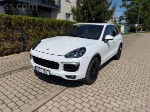 Белый Порше Каен 2014 в Рига, объемом двигателя 3.00 л и пробегом 213 тыс. км за 22500 €, фото  на AUTOMOTO.COM.LV
