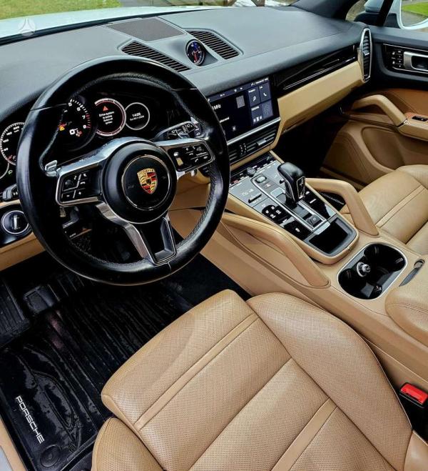 Balts Porsche Cayenne 2019 Mažeikiai, ar dzinēja tilpumu 3.00 L un nobraukumu 123 tūkst. km par 40500 €, foto 6 vietnē AUTOMOTO.COM.LV