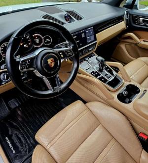 Balts Porsche Cayenne 2019 Mažeikiai, ar dzinēja tilpumu 3.00 L un nobraukumu 123 tūkst. km par 40500 €, foto 7 vietnē AUTOMOTO.COM.LV