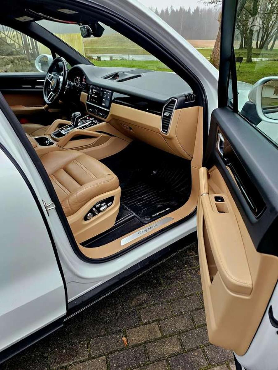 Balts Porsche Cayenne 2019 Mažeikiai, ar dzinēja tilpumu 3.00 L un nobraukumu 123 tūkst. km par 40500 €, foto 11 vietnē AUTOMOTO.COM.LV