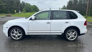 White Porsche Cayenne 2007 in Tallinn, with an engine capacity of 3.60 L and mileage of 228 thousand km for 3300 €, photo 3 on AUTOMOTO.COM.LV