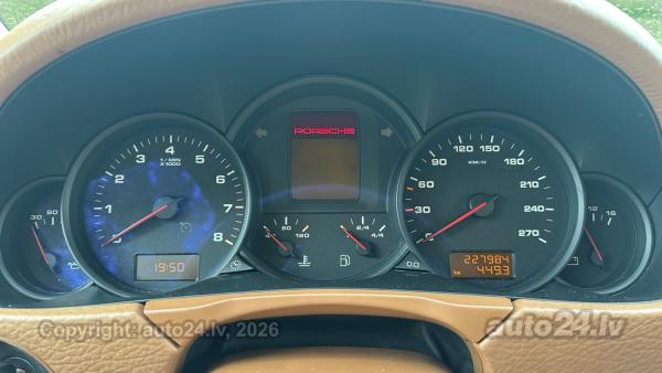 Balts Porsche Cayenne 2007 Tallina, ar dzinēja tilpumu 3.60 L un nobraukumu 228 tūkst. km par 3300 €, foto 11 vietnē AUTOMOTO.COM.LV