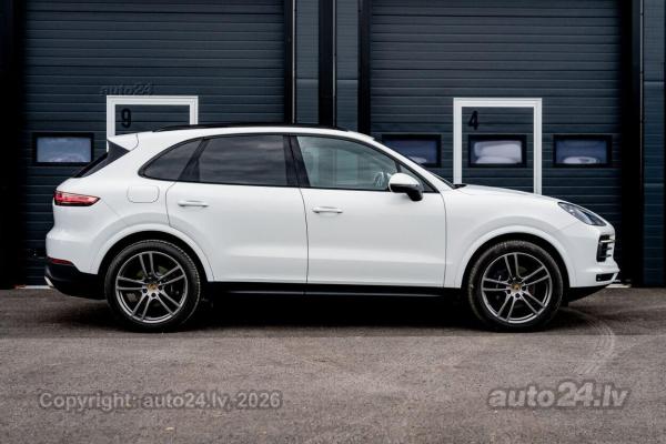 Balts Porsche Cayenne 2018 Tallina, ar dzinēja tilpumu 3.00 L un nobraukumu 120 tūkst. km par 40990 €, foto 6 vietnē AUTOMOTO.COM.LV