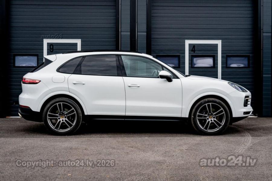 Balts Porsche Cayenne 2018 Tallina, ar dzinēja tilpumu 3.00 L un nobraukumu 120 tūkst. km par 40990 €, foto 6 vietnē AUTOMOTO.COM.LV