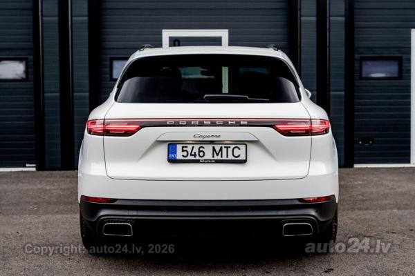 Balts Porsche Cayenne 2018 Tallina, ar dzinēja tilpumu 3.00 L un nobraukumu 120 tūkst. km par 40990 €, foto 9 vietnē AUTOMOTO.COM.LV