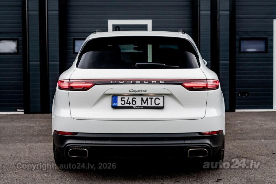 Balts Porsche Cayenne 2018 Tallina, ar dzinēja tilpumu 3.00 L un nobraukumu 120 tūkst. km par 40990 €, foto 9 vietnē AUTOMOTO.COM.LV