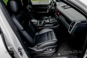 Balts Porsche Cayenne 2018 Tallina, ar dzinēja tilpumu 3.00 L un nobraukumu 120 tūkst. km par 40990 €, foto 21 vietnē AUTOMOTO.COM.LV
