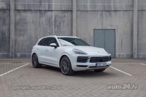 Белый Порше Каен 2018 в Таллин, объемом двигателя 3.00 л и пробегом 233 тыс. км за 36900 €, фото  на AUTOMOTO.COM.LV