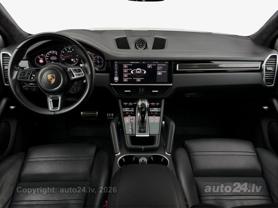 Balts Porsche Cayenne 2020 Rīga, ar dzinēja tilpumu 4.00 L un nobraukumu 94 tūkst. km par 74900 €, foto 7 vietnē AUTOMOTO.COM.LV