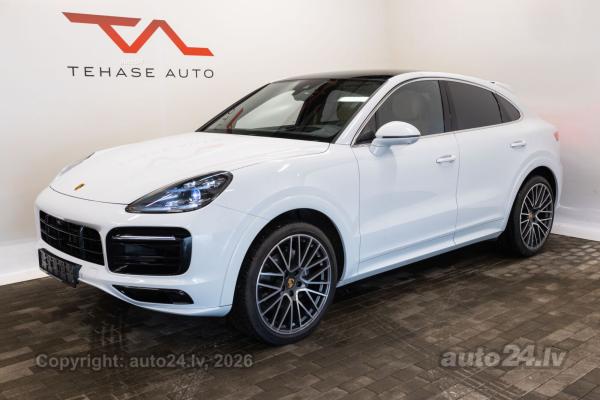 White Porsche Cayenne 2021 in Tartu, with an engine capacity of 3.00 L and mileage of 73 thousand km for 75900 €, photo 1 on AUTOMOTO.COM.LV