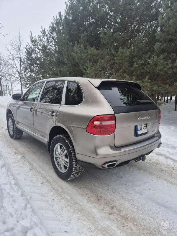 Dzeltens Porsche Cayenne 2008 Tauragė, ar dzinēja tilpumu 4.81 L un nobraukumu 214 tūkst. km par 7500 €, foto 10 vietnē AUTOMOTO.COM.LV