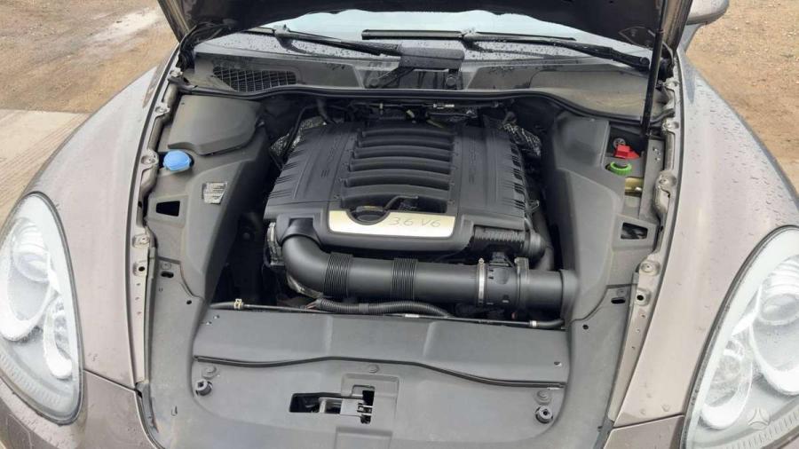 Dzeltens Porsche Cayenne 2013 Šauļi, ar dzinēja tilpumu 3.60 L un nobraukumu 297 tūkst. km par 7990 €, foto 10 vietnē AUTOMOTO.COM.LV
