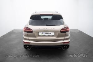 Dzeltens Porsche Cayenne 2016 Tallina, ar dzinēja tilpumu 3.00 L un nobraukumu 139 tūkst. km par 24999 €, foto 6 vietnē AUTOMOTO.COM.LV