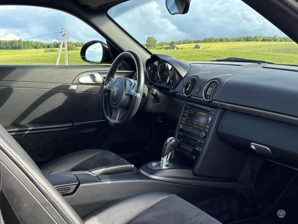 Black Porsche Cayman 2009 in Vilnius, with an engine capacity of 2.89 L and mileage of 64 thousand km for 29500 €, photo 8 on AUTOMOTO.COM.LV