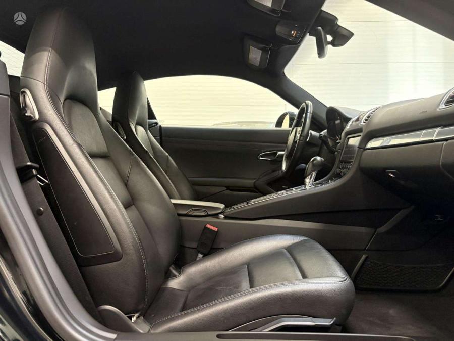 Black Porsche Cayman 2014 in Vilnius, with an engine capacity of 2.71 L and mileage of 148 thousand km for 32550 €, photo 17 on AUTOMOTO.COM.LV