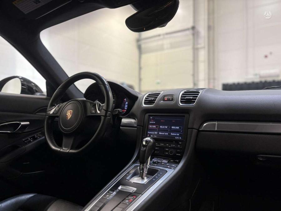 Black Porsche Cayman 2014 in Vilnius, with an engine capacity of 2.71 L and mileage of 148 thousand km for 32550 €, photo 18 on AUTOMOTO.COM.LV