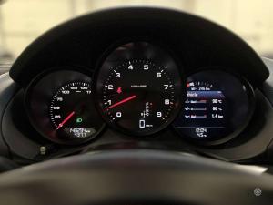 Black Porsche Cayman 2014 in Vilnius, with an engine capacity of 2.71 L and mileage of 148 thousand km for 32550 €, photo 22 on AUTOMOTO.COM.LV
