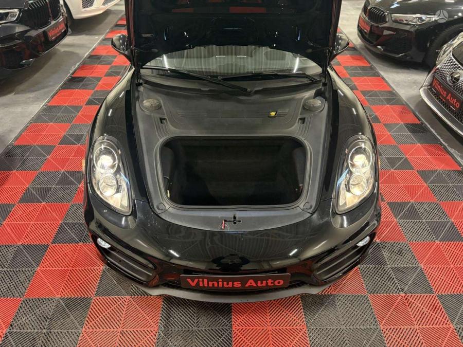 Black Porsche Cayman 2014 in Vilnius, with an engine capacity of 2.71 L and mileage of 148 thousand km for 32550 €, photo 24 on AUTOMOTO.COM.LV
