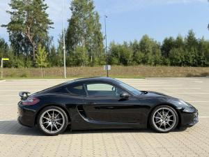 Black Porsche Cayman 2015 in Vilnius, with an engine capacity of 2.71 L and mileage of 75 thousand km for 35000 €, photo 9 on AUTOMOTO.COM.LV