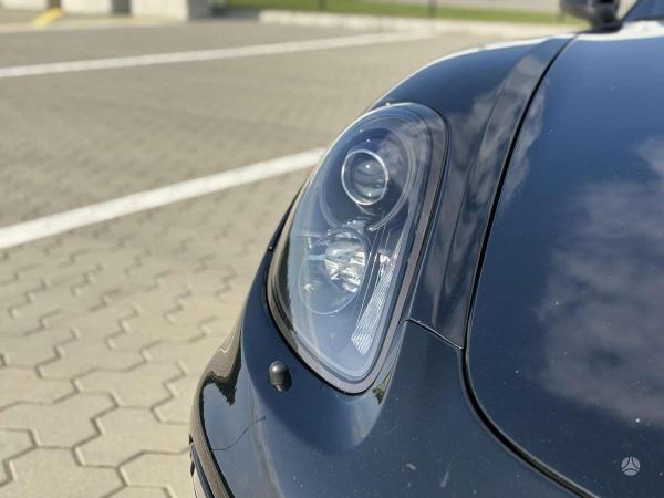Black Porsche Cayman 2015 in Vilnius, with an engine capacity of 2.71 L and mileage of 75 thousand km for 35000 €, photo 10 on AUTOMOTO.COM.LV