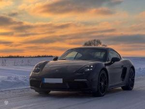 Black Porsche Cayman 2017 in Klaipeda, with an engine capacity of 2.50 L and mileage of 147 thousand km for 43000 €, photo  on AUTOMOTO.COM.LV