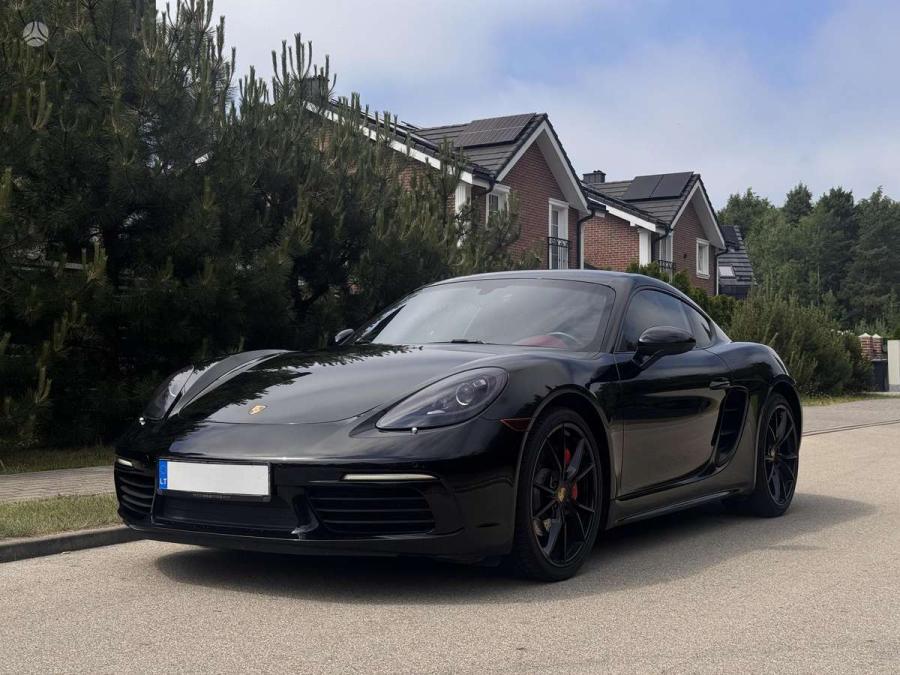 Black Porsche Cayman 2017 in Klaipeda, with an engine capacity of 2.50 L and mileage of 151 thousand km for 39929 €, photo 3 on AUTOMOTO.COM.LV