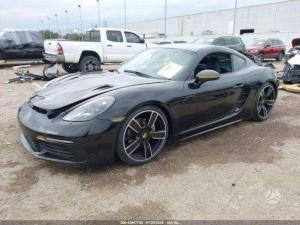 Black Porsche Cayman 2018 in Klaipeda, with an engine capacity of 2.00 L and mileage of 70 thousand km for 23900 €, photo 2 on AUTOMOTO.COM.LV