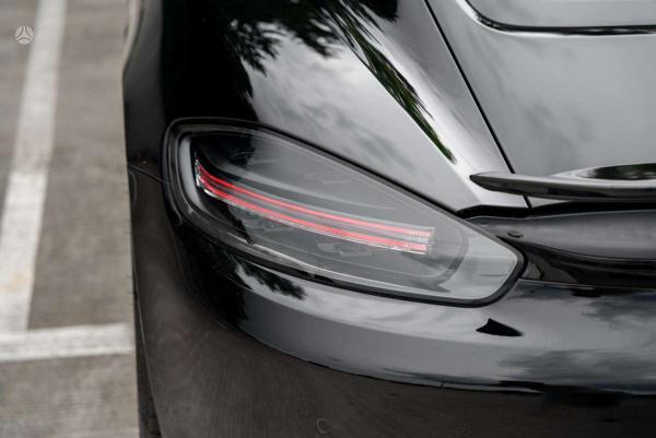 Melns Porsche Cayman 2019 Viļņa, ar dzinēja tilpumu 2.50 L un nobraukumu 58 tūkst. km par 58000 €, foto 8 vietnē AUTOMOTO.COM.LV