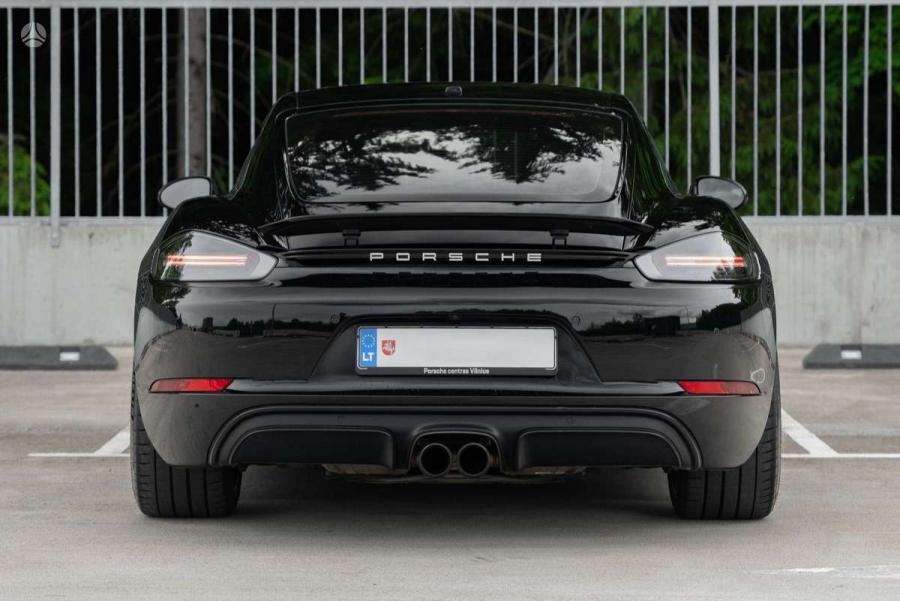 Melns Porsche Cayman 2019 Viļņa, ar dzinēja tilpumu 2.50 L un nobraukumu 58 tūkst. km par 58000 €, foto 6 vietnē AUTOMOTO.COM.LV