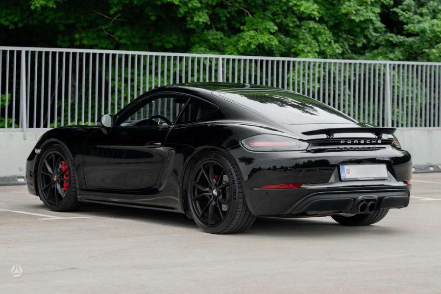 Melns Porsche Cayman 2019 Viļņa, ar dzinēja tilpumu 2.50 L un nobraukumu 58 tūkst. km par 58000 €, foto 7 vietnē AUTOMOTO.COM.LV