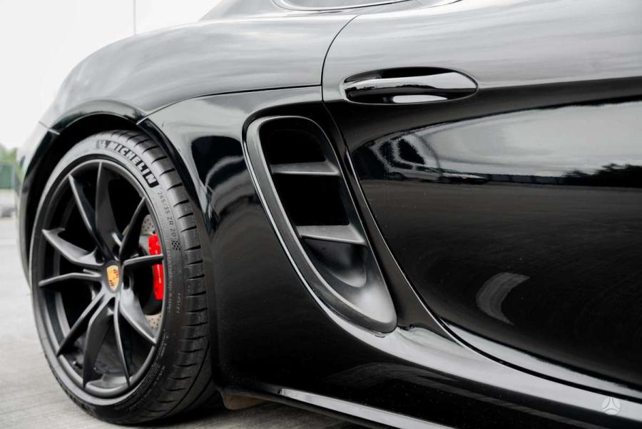Melns Porsche Cayman 2019 Viļņa, ar dzinēja tilpumu 2.50 L un nobraukumu 58 tūkst. km par 58000 €, foto 11 vietnē AUTOMOTO.COM.LV
