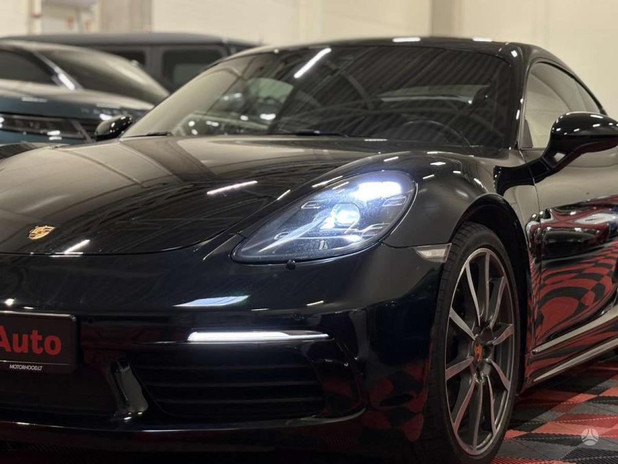 Melns Porsche Cayman 2019 Viļņa, ar dzinēja tilpumu 1.99 L un nobraukumu 82 tūkst. km par 49990 €, foto 8 vietnē AUTOMOTO.COM.LV