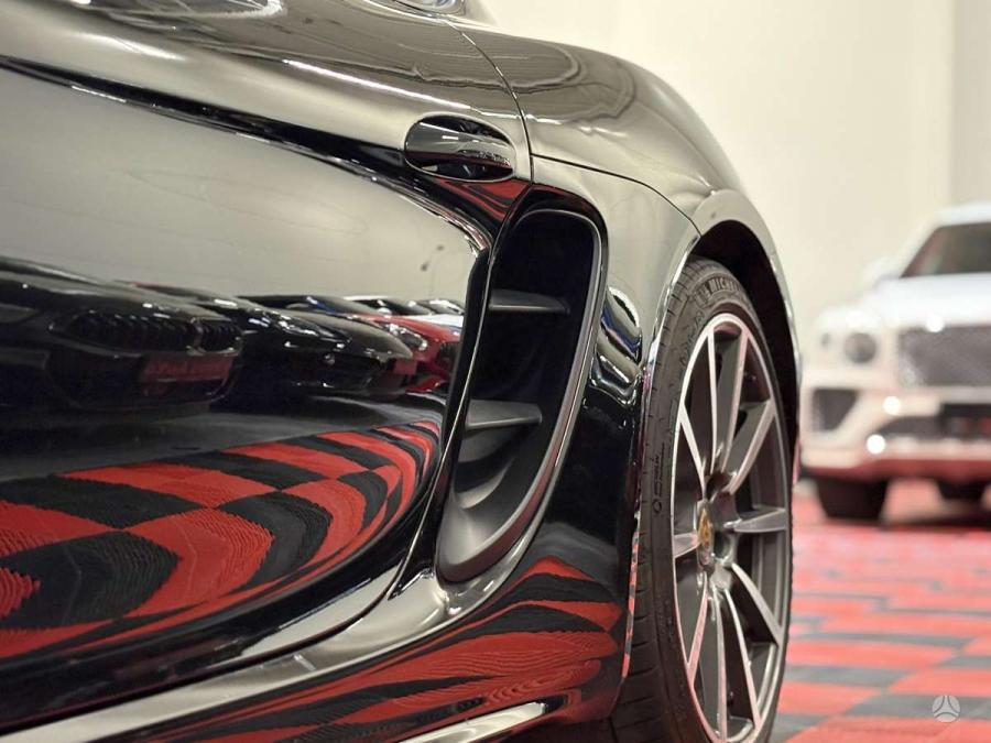 Melns Porsche Cayman 2019 Viļņa, ar dzinēja tilpumu 1.99 L un nobraukumu 82 tūkst. km par 49990 €, foto 11 vietnē AUTOMOTO.COM.LV