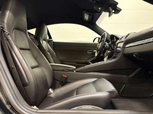 Melns Porsche Cayman 2019 Viļņa, ar dzinēja tilpumu 1.99 L un nobraukumu 82 tūkst. km par 49990 €, foto 19 vietnē AUTOMOTO.COM.LV