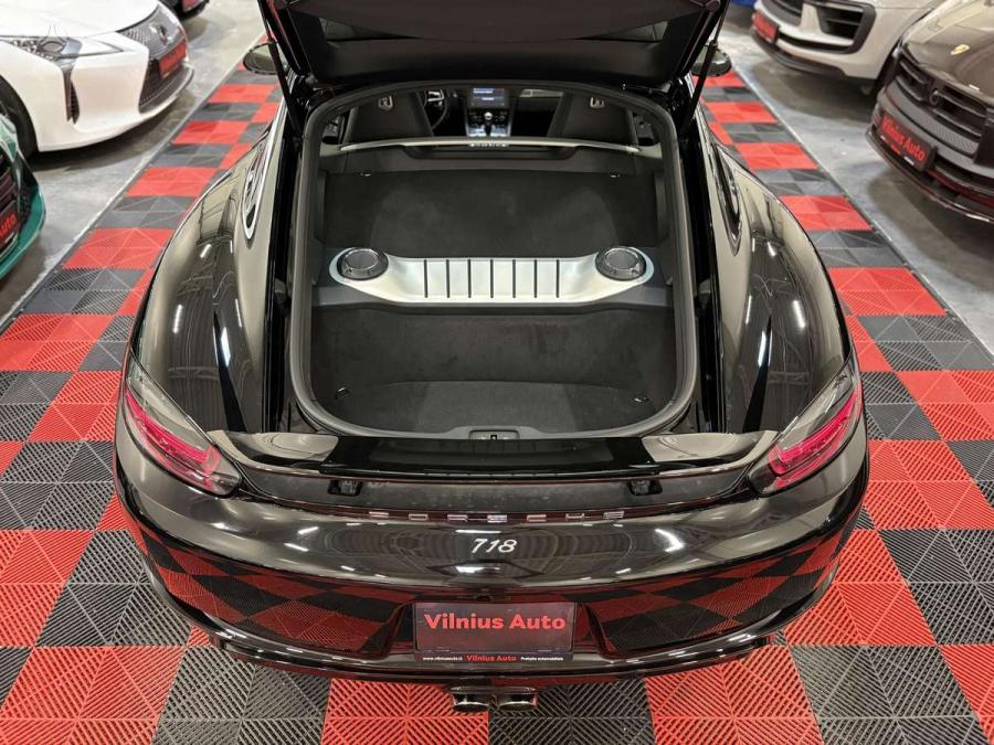 Melns Porsche Cayman 2019 Viļņa, ar dzinēja tilpumu 1.99 L un nobraukumu 82 tūkst. km par 49990 €, foto 28 vietnē AUTOMOTO.COM.LV