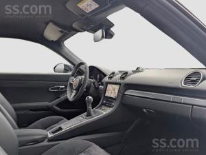 Black Porsche Cayman 2021 in Riga, with an engine capacity of 4.00 L and mileage of 40 thousand km for 89990 €, photo 7 on AUTOMOTO.COM.LV